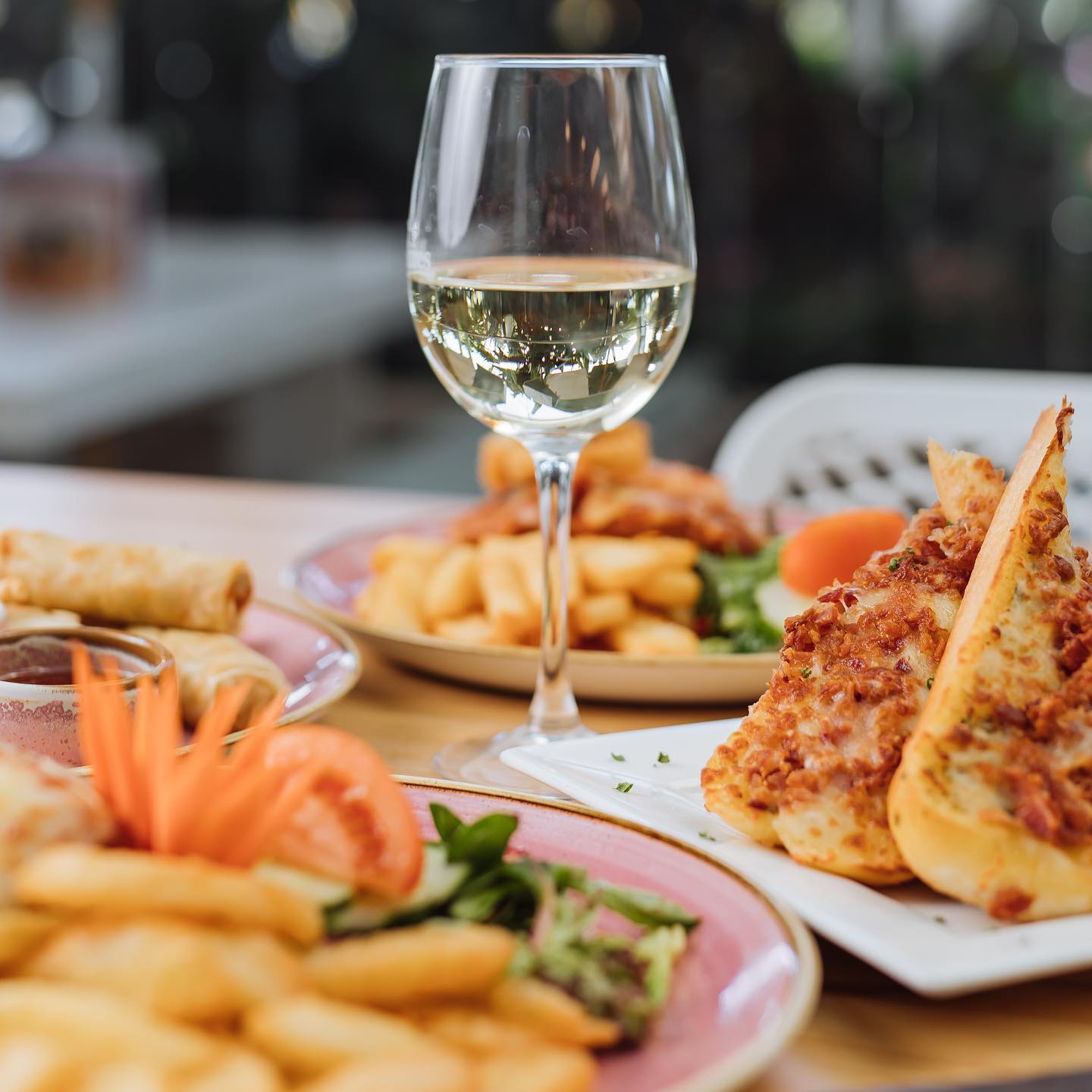 Bottleshop & Drive Through Liquor Redlands - Alexnadra Hills Hotel